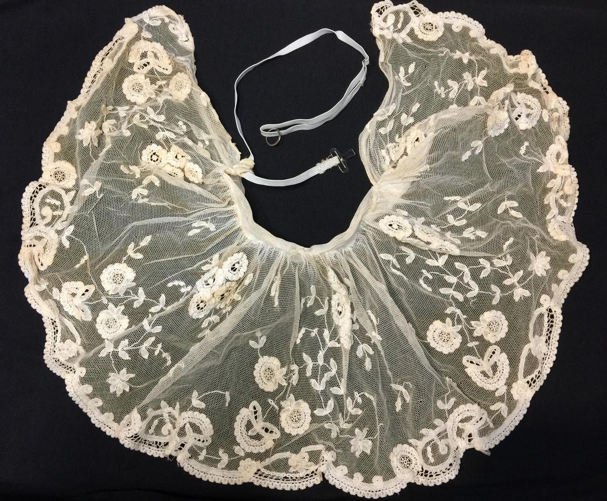 Mayoral jabot - Parramatta History and Heritage